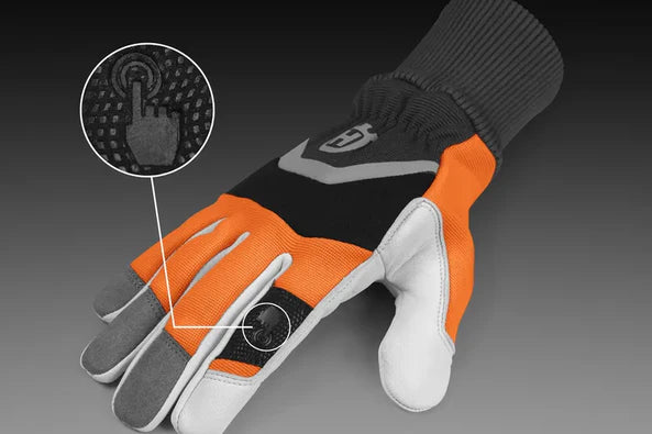 Husqvarna Functional Gloves with Saw Protection: Safety and Comfort fo ...